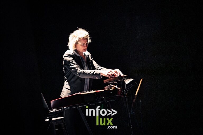 Littérature > Constance Debré > Protocoles - info-lux.com